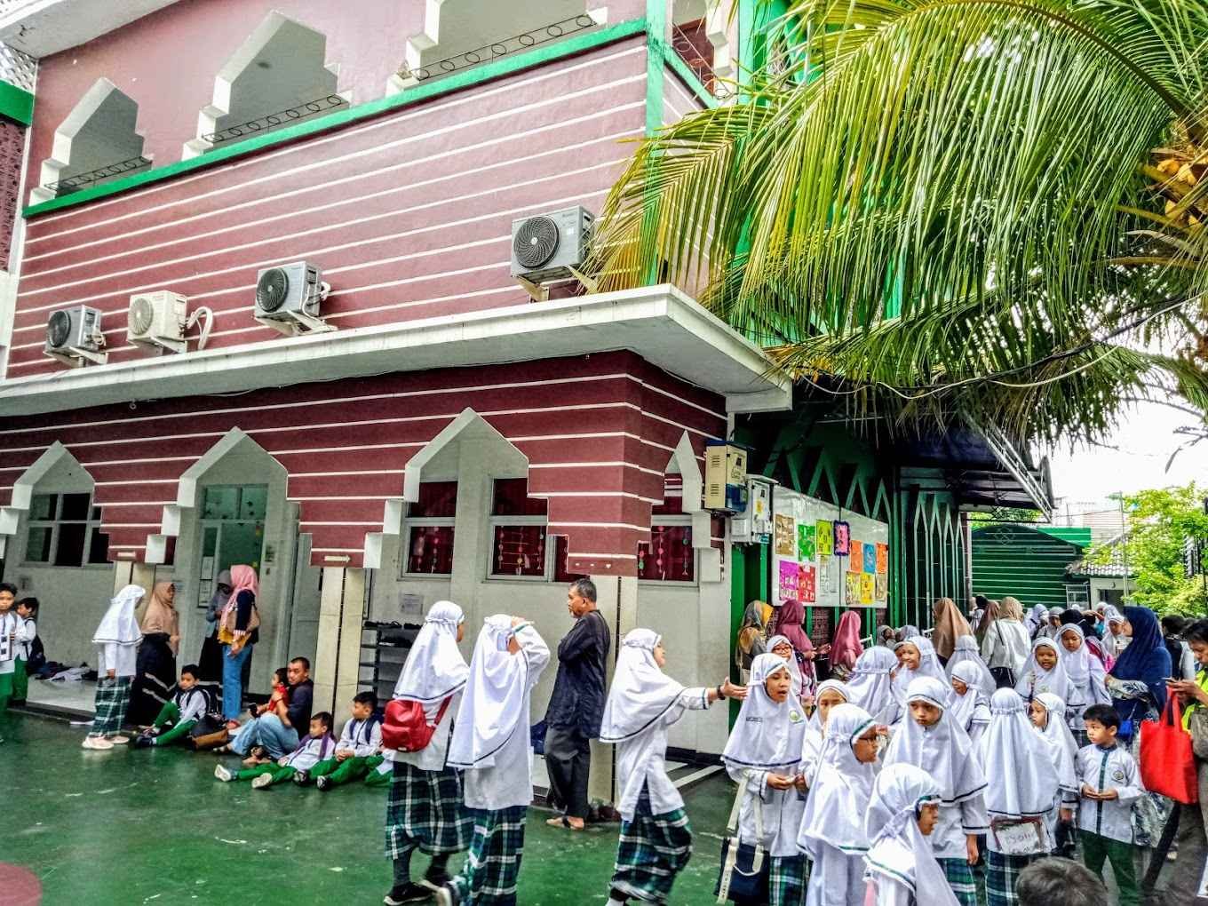 Biaya Masuk dan SPP Bulanan di SDIT Ar Rahmah Jakarta – Navi.id Biaya Masuk dan SPP Bulanan di SDIT Ar Rahmah Jakarta – Navi.id
